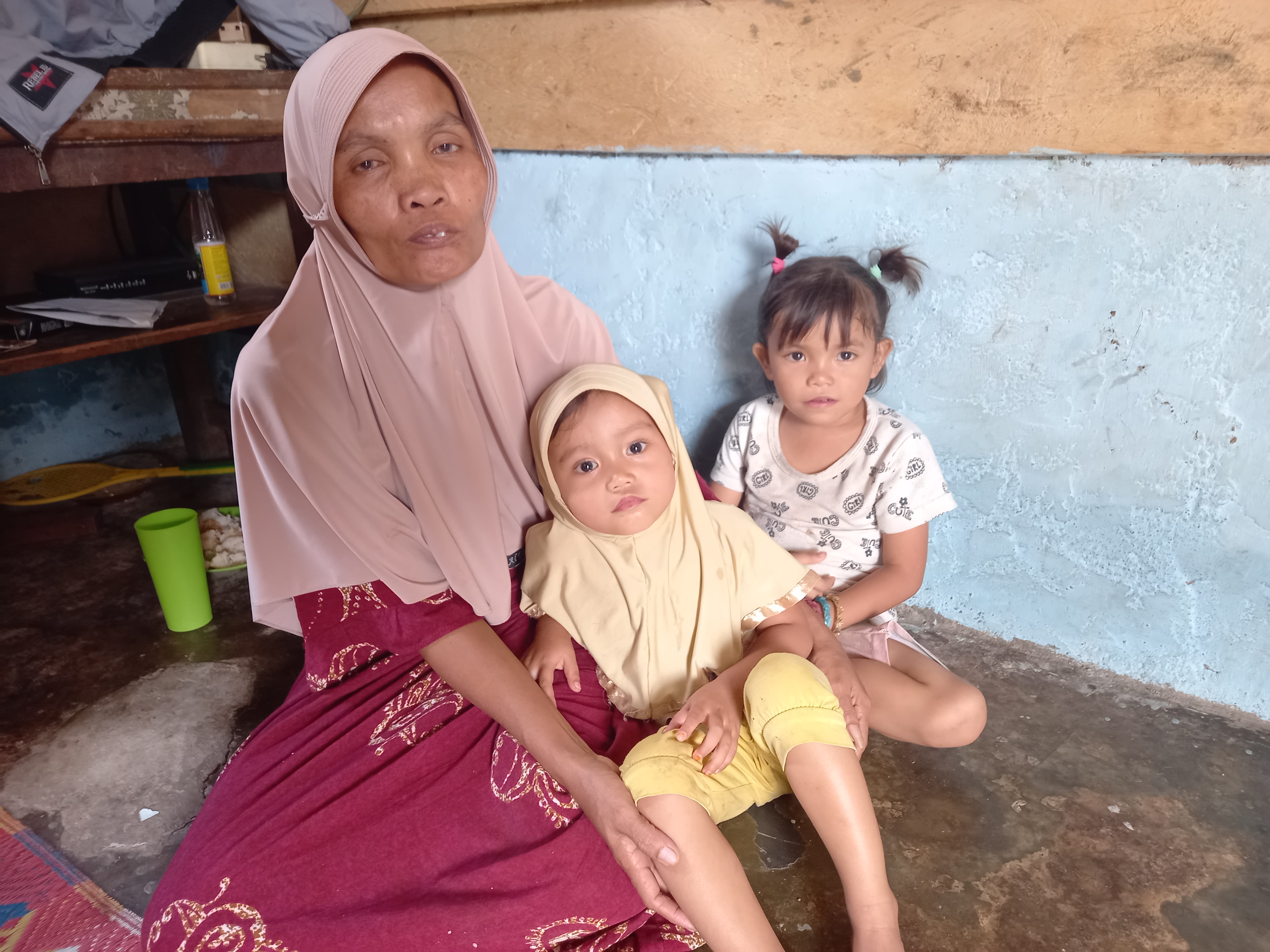 Perjuangan Ibu Jadi Buruh Tani Demi Hidupi 5 Anak Yatimnya - Donasi Online