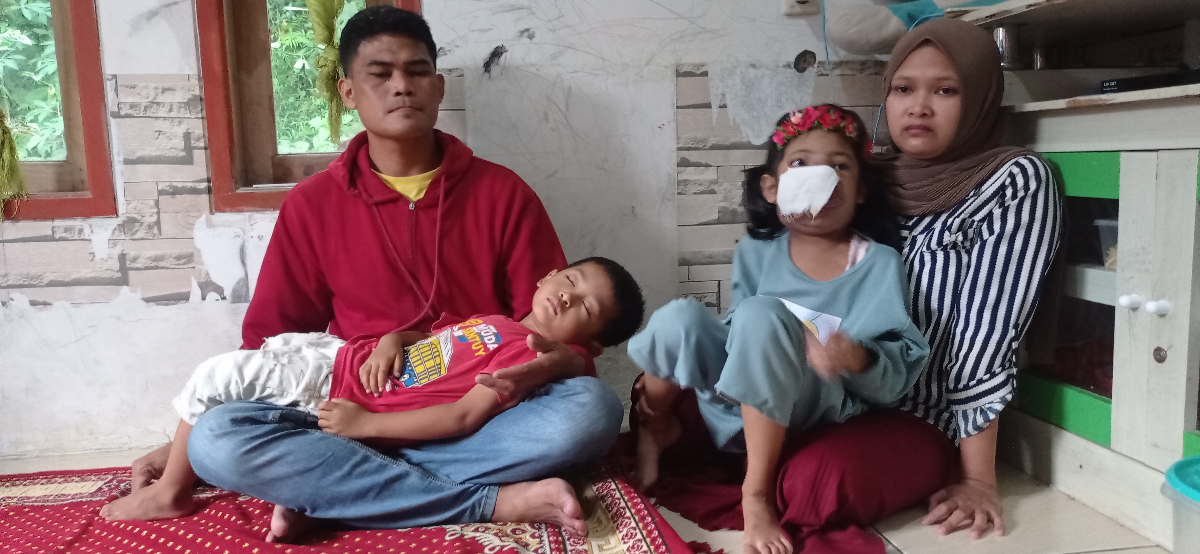 Benjolan Semakin Membesar, Bantu Desri Bisa Lakukan Pengobatan - Donasi ...