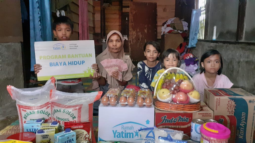 Perjuangan Ibu Jadi Buruh Tani Demi Hidupi 5 Anak Yatimnya - Donasi Online
